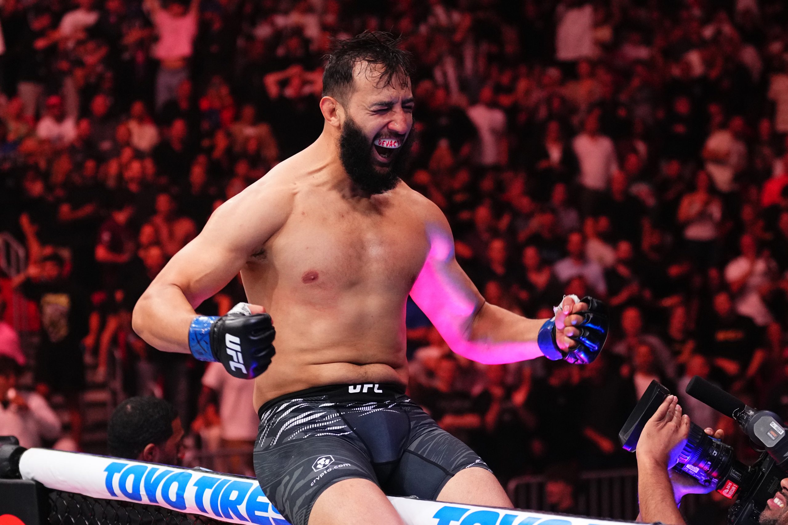 Dominick Reyes: O Lutador que Está Transformando o MMA – Bacana Notícias
