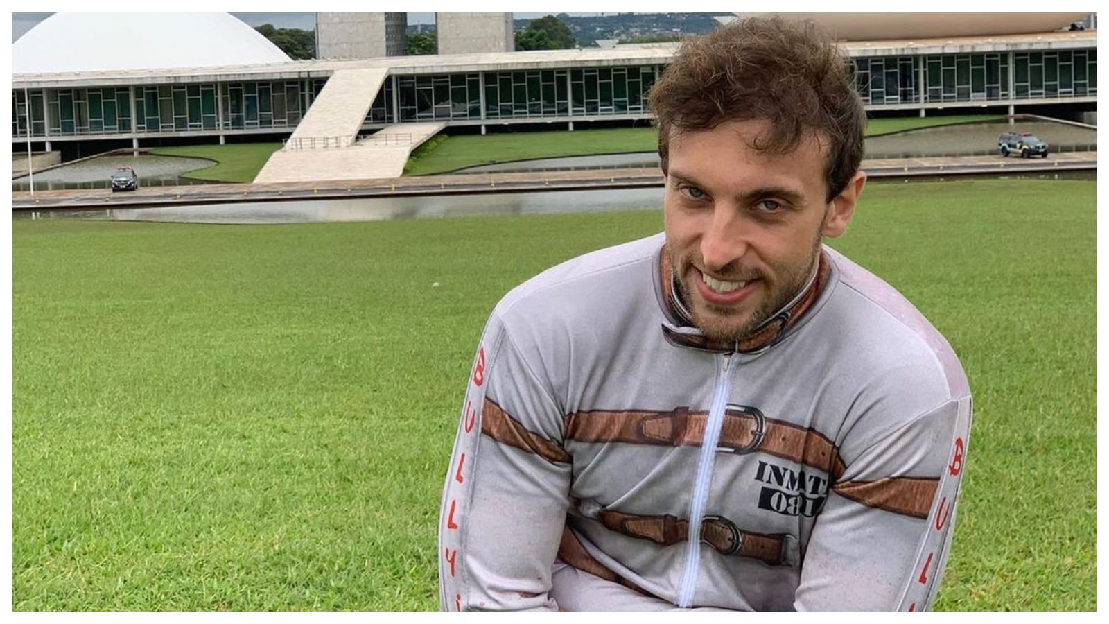 Leo Lins: O Comediante Que Revoluciona o Cenário do Humor Brasileiro – Bacana Notícias