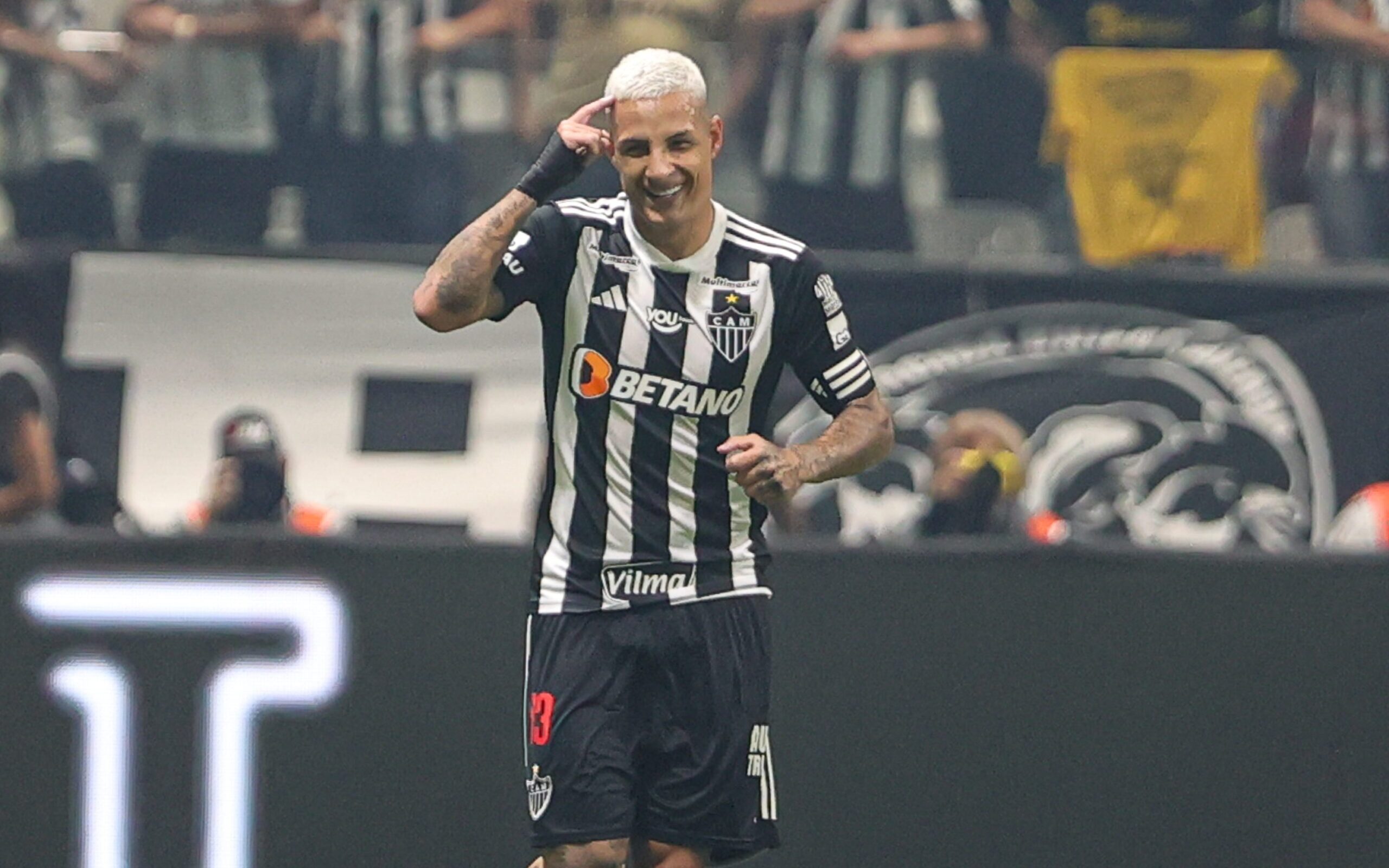 Roger Flores e sua Influência no Futebol Brasileiro – Bacana Notícias